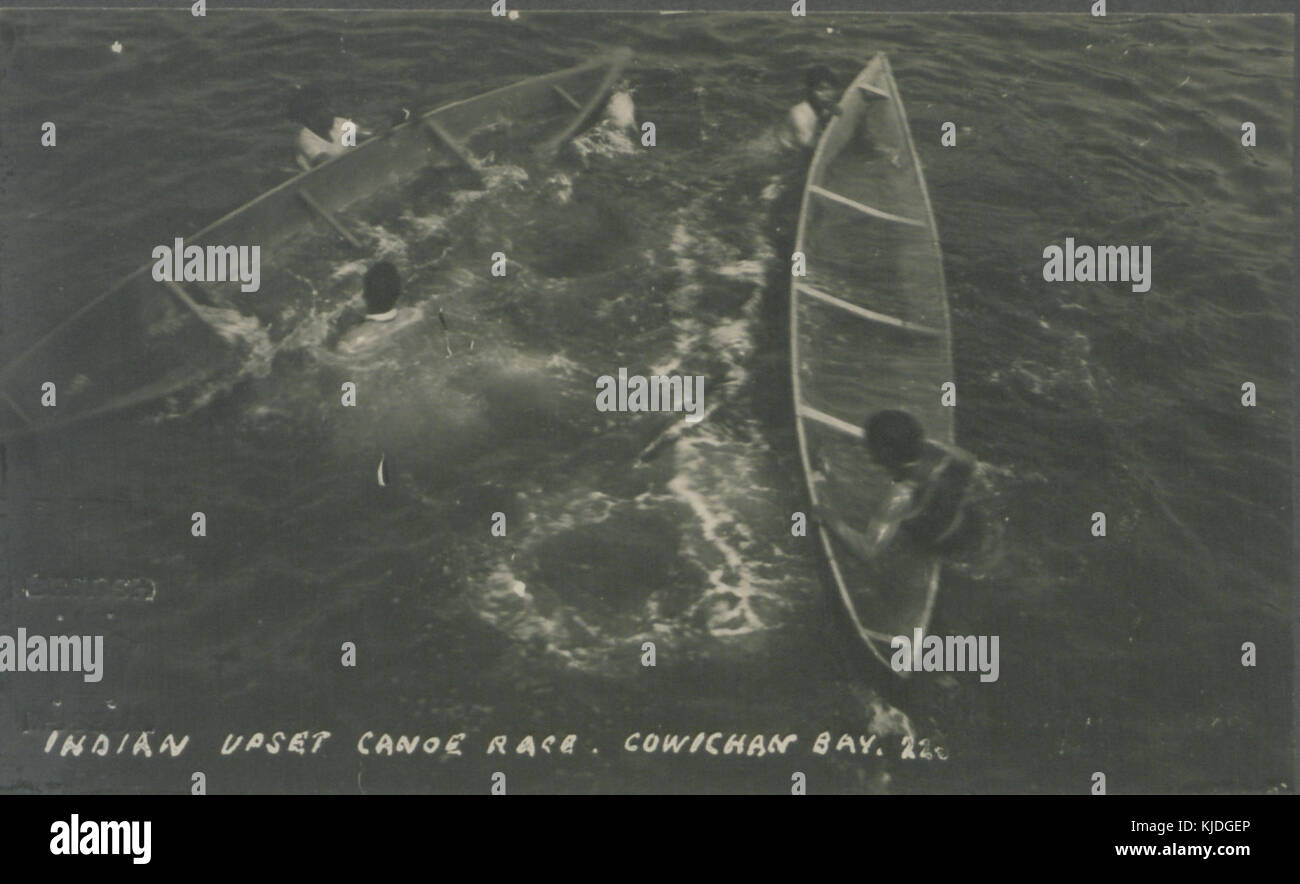 Canadian indigenous canoe hi-res stock photography and images - Alamy