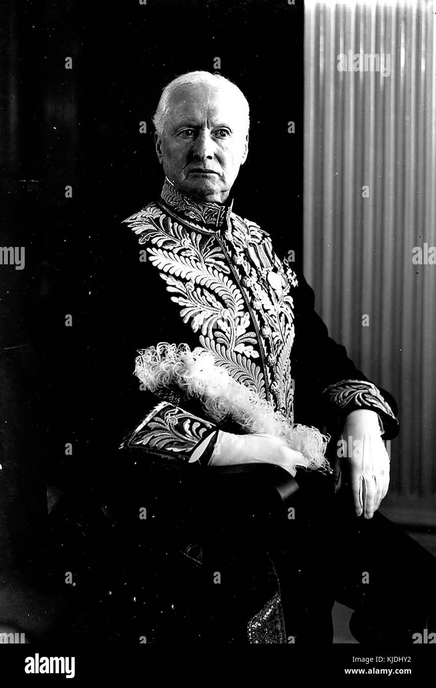 Herbert alexander hi-res stock photography and images - Alamy