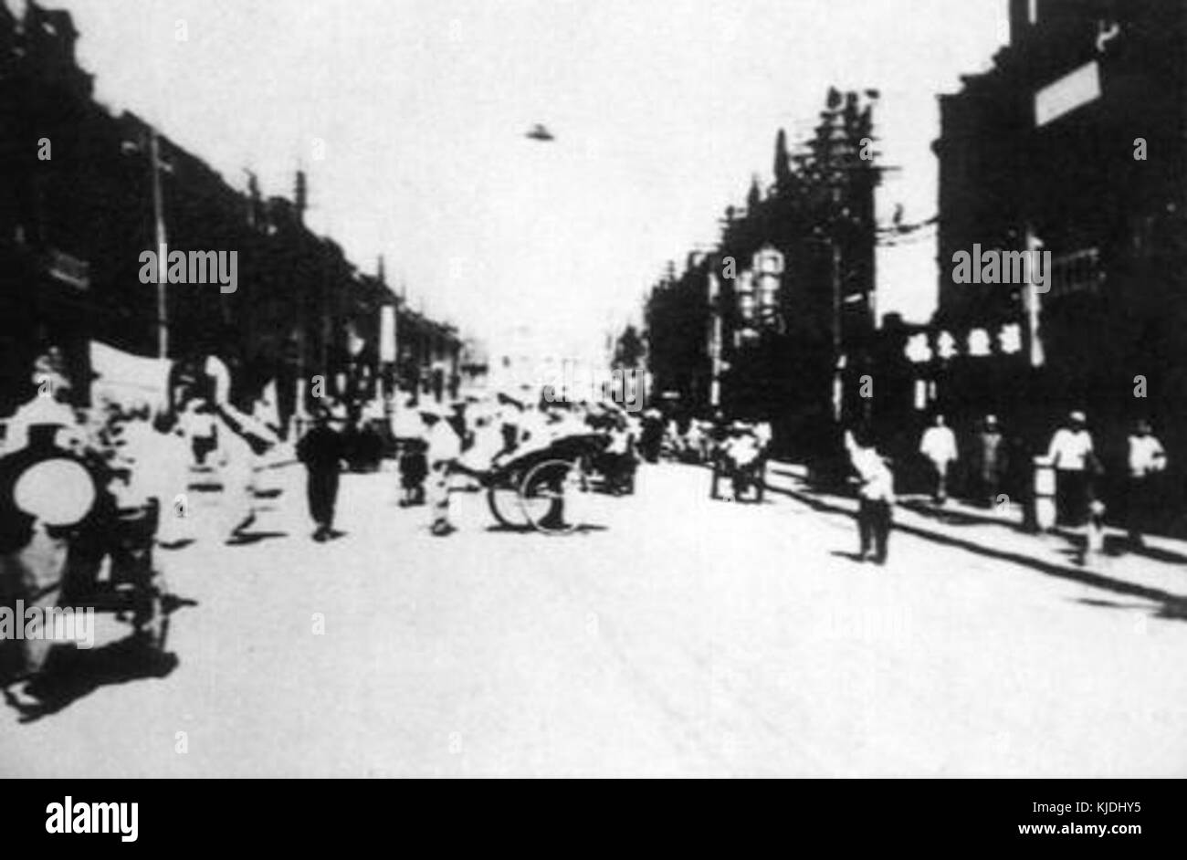 Asian origins Black and White Stock Photos & Images - Alamy