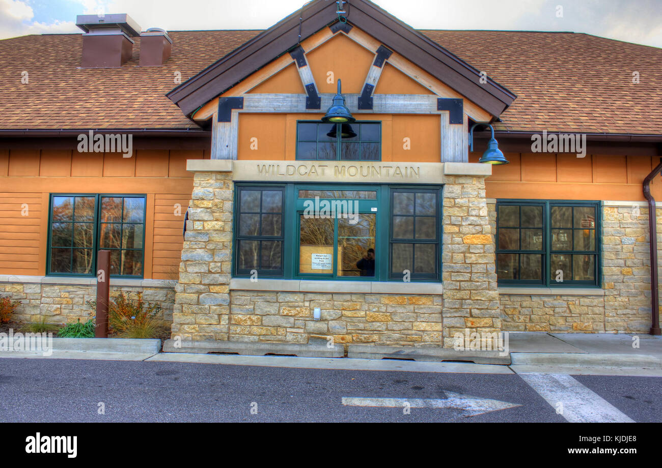 Gfp wisconsin wildcat mountain state park ranger station Stock Photo ...