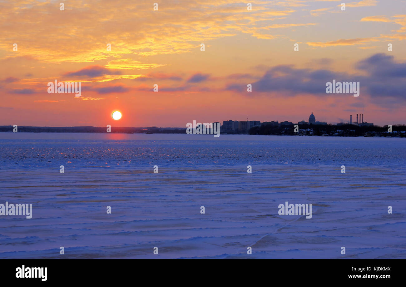 Gfp wisconsin madison sunset over the horizon Stock Photo - Alamy