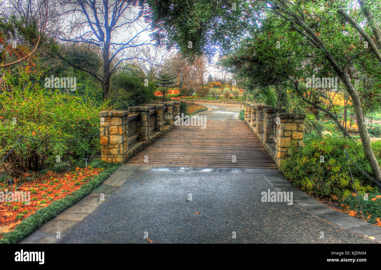 Dallas bridge illustration hi-res stock photography and images - Alamy