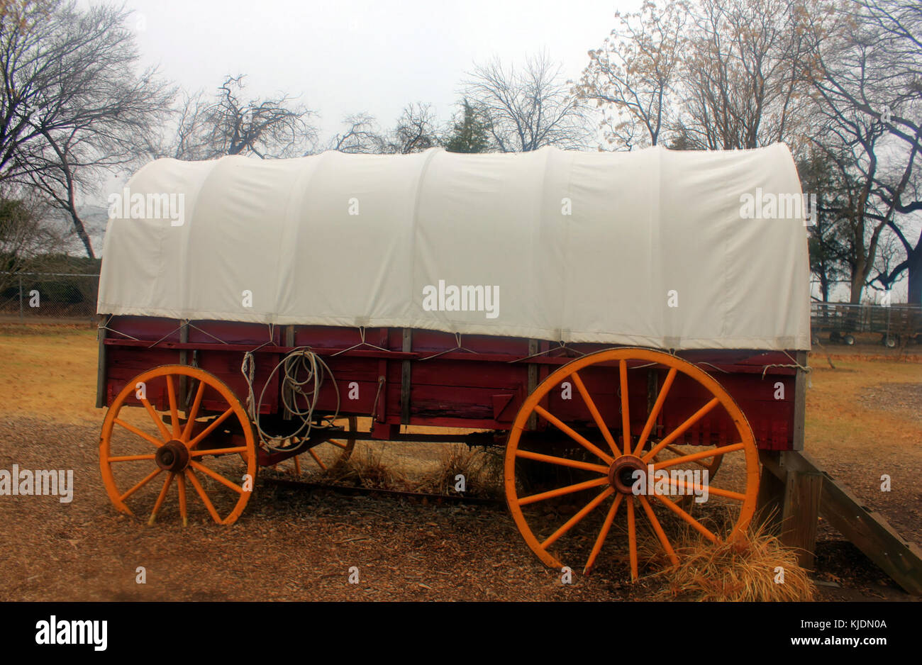 19th century covered wagon hi-res stock photography and images - Alamy