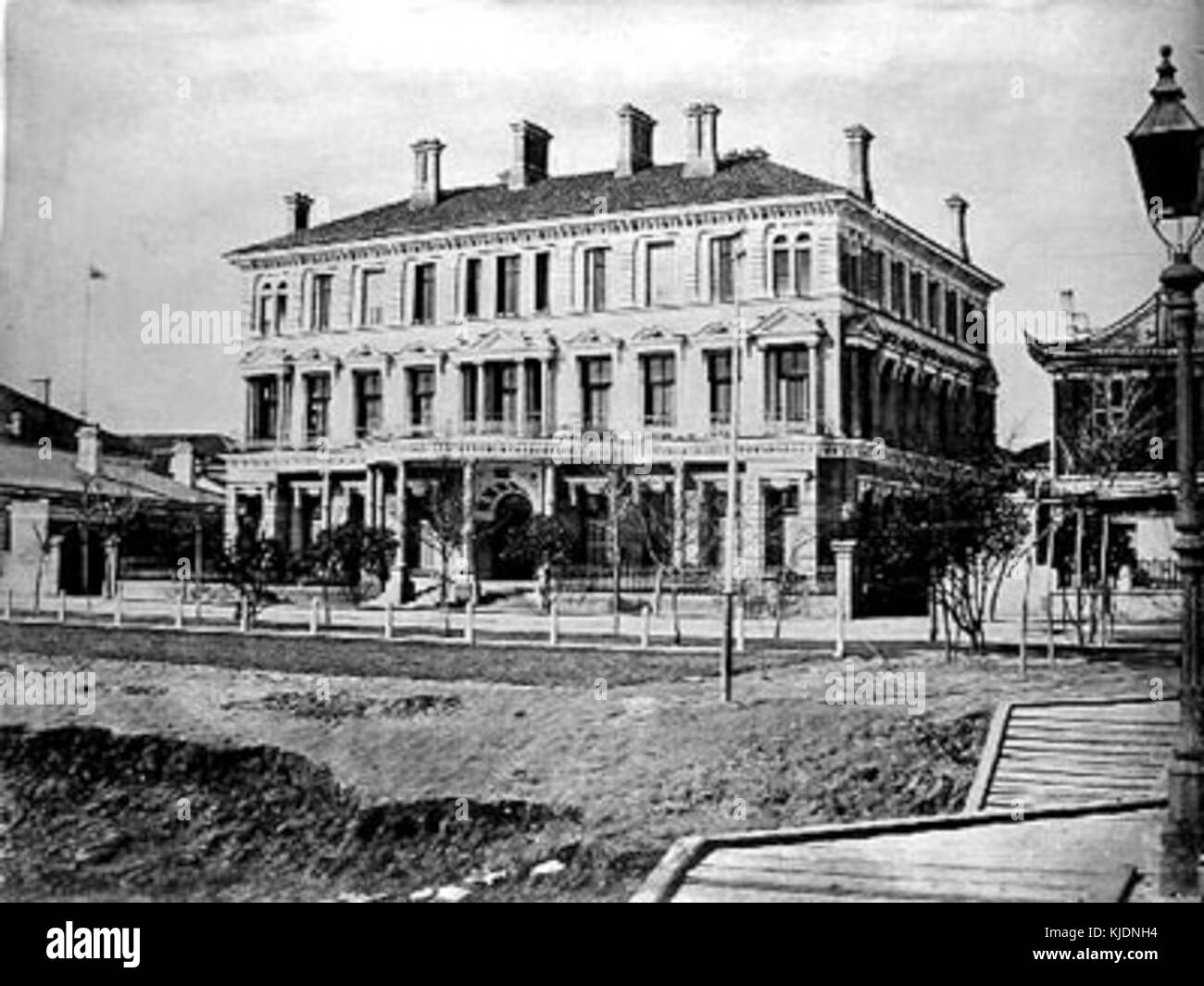 First Generation of HSBC Building on the Bund Stock Photo - Alamy