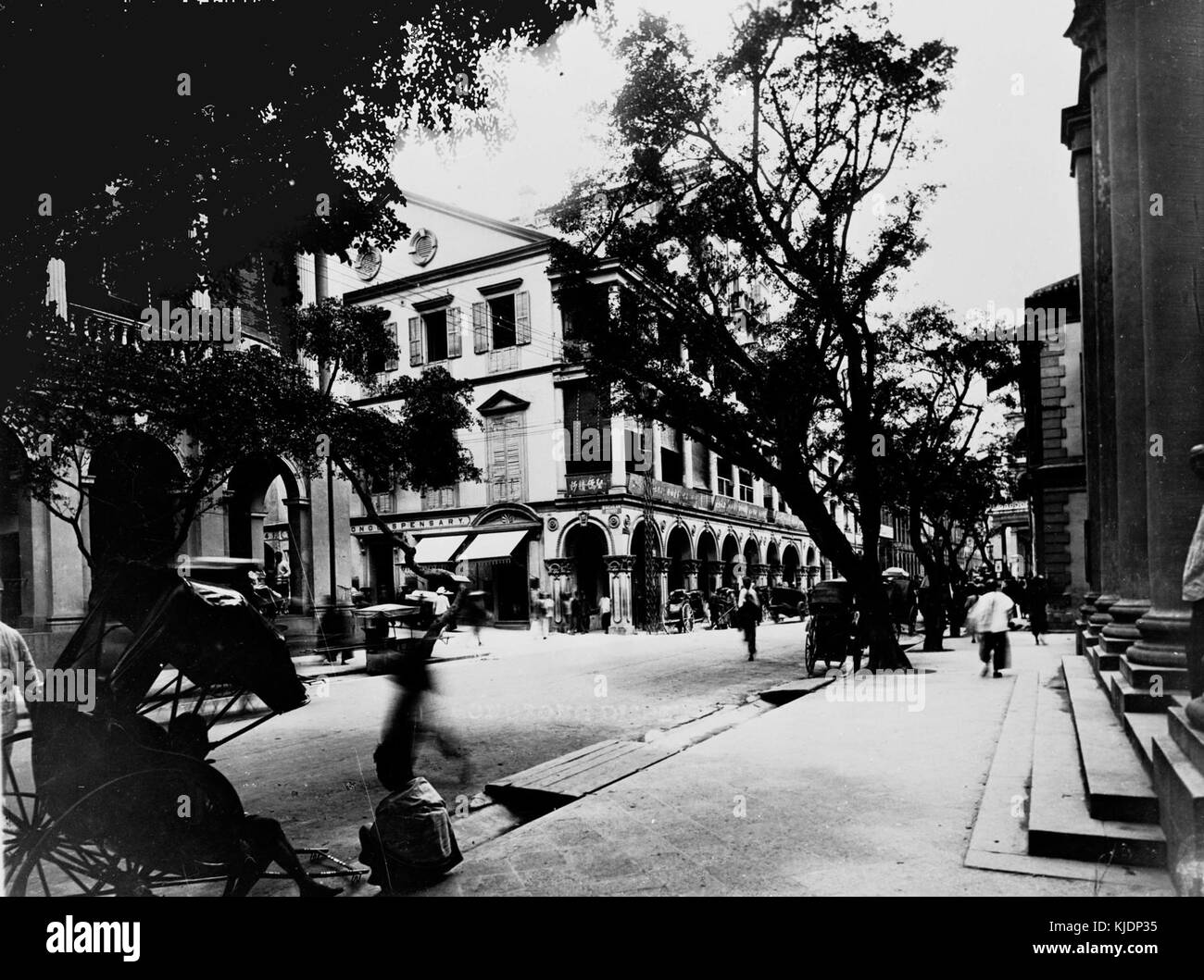 Colonial elite Black and White Stock Photos & Images - Alamy