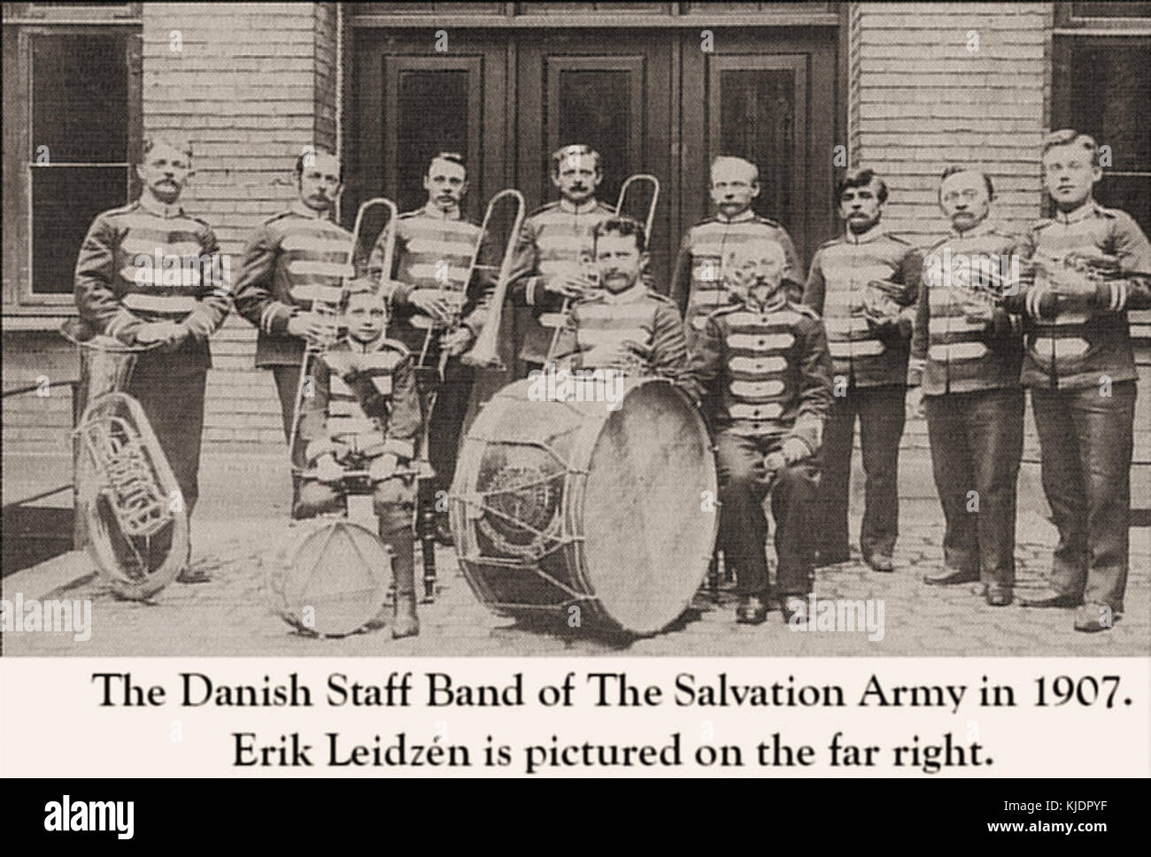 The staff band hi-res stock photography and images - Alamy