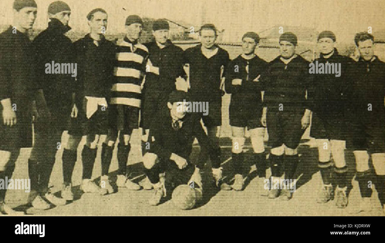 Scottish football 1920s hi-res stock photography and images - Alamy