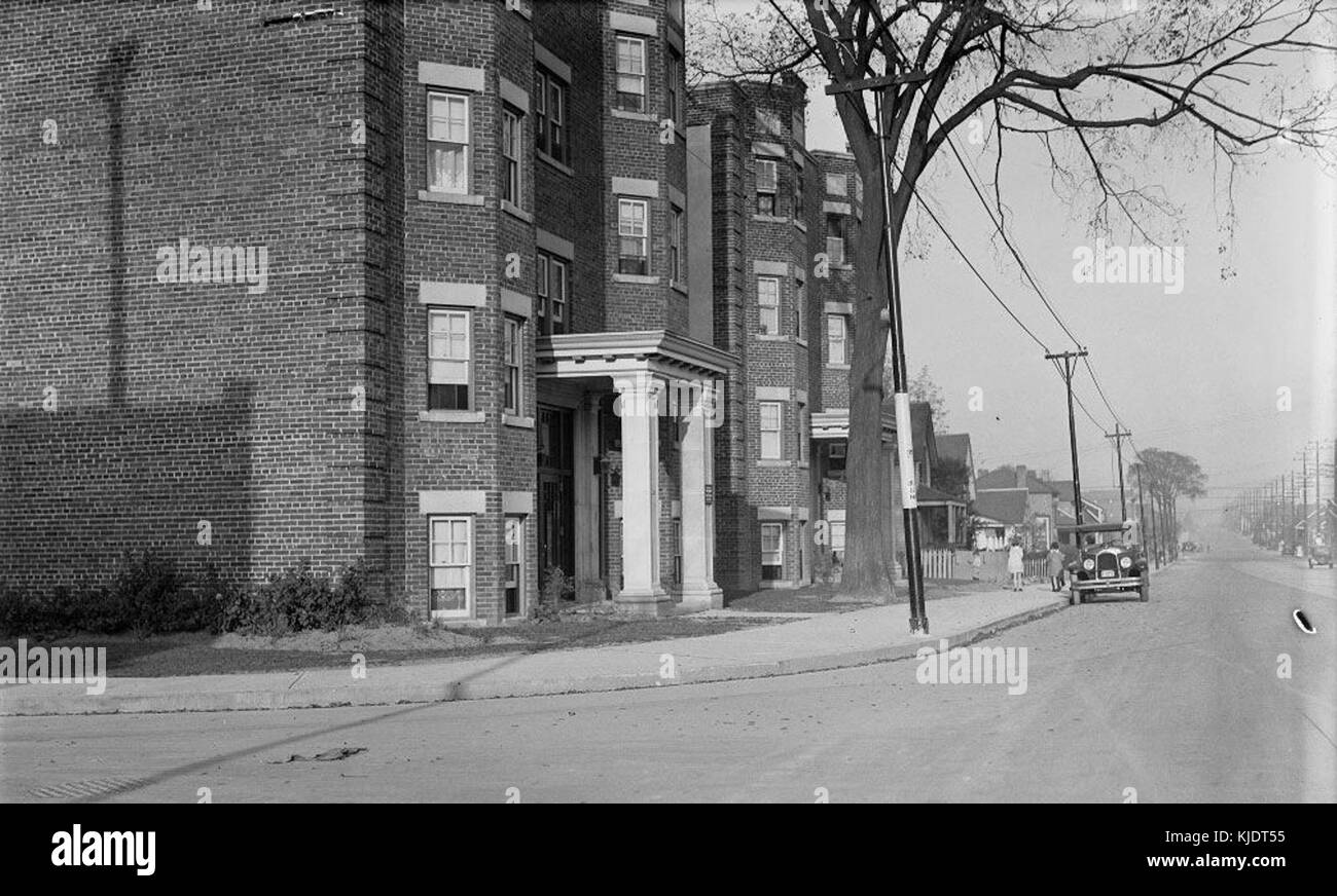 Northeast corner Eglinton and Redpath 1930 Stock Photo - Alamy