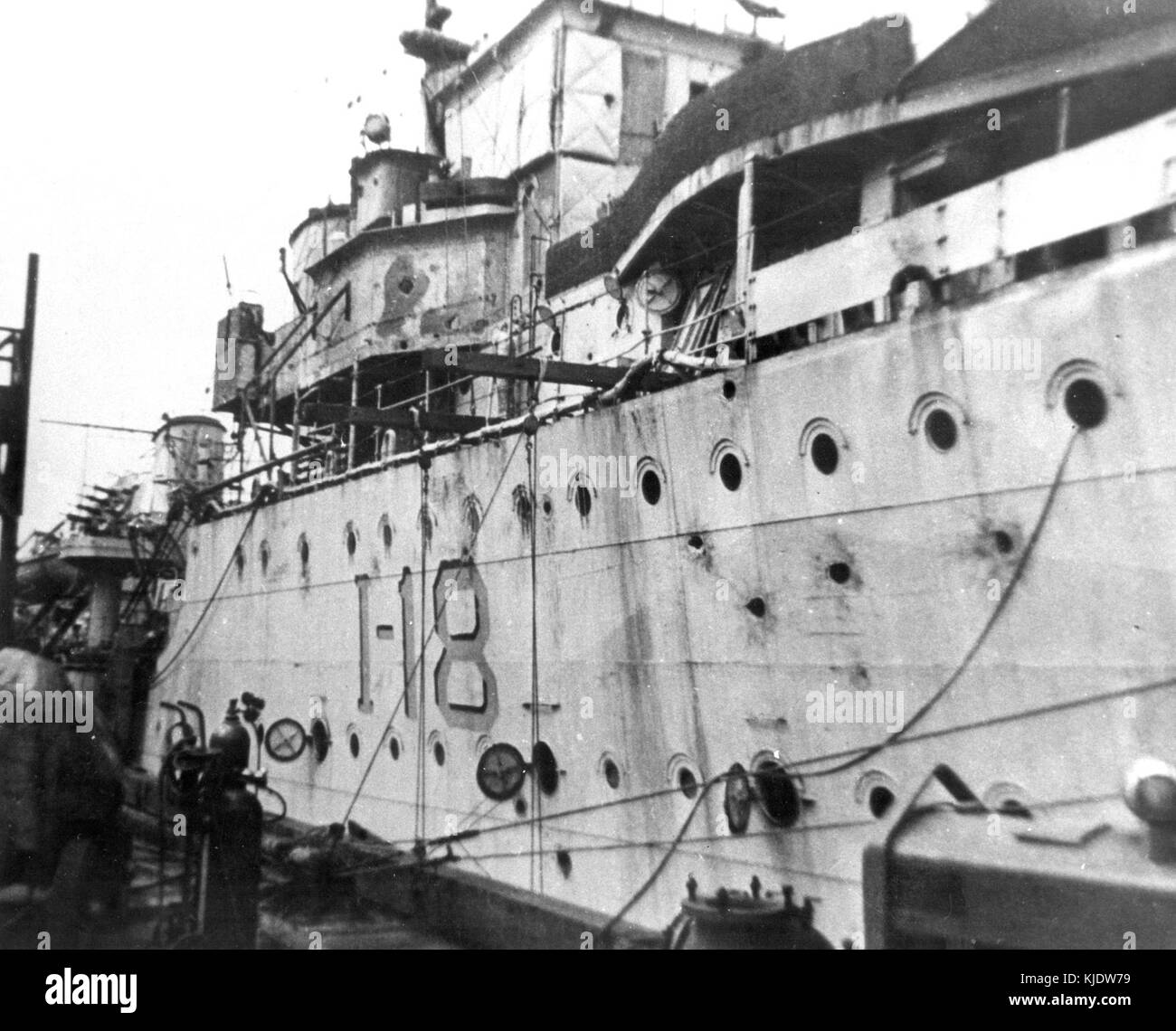 Canada ship wwii Black and White Stock Photos & Images - Alamy
