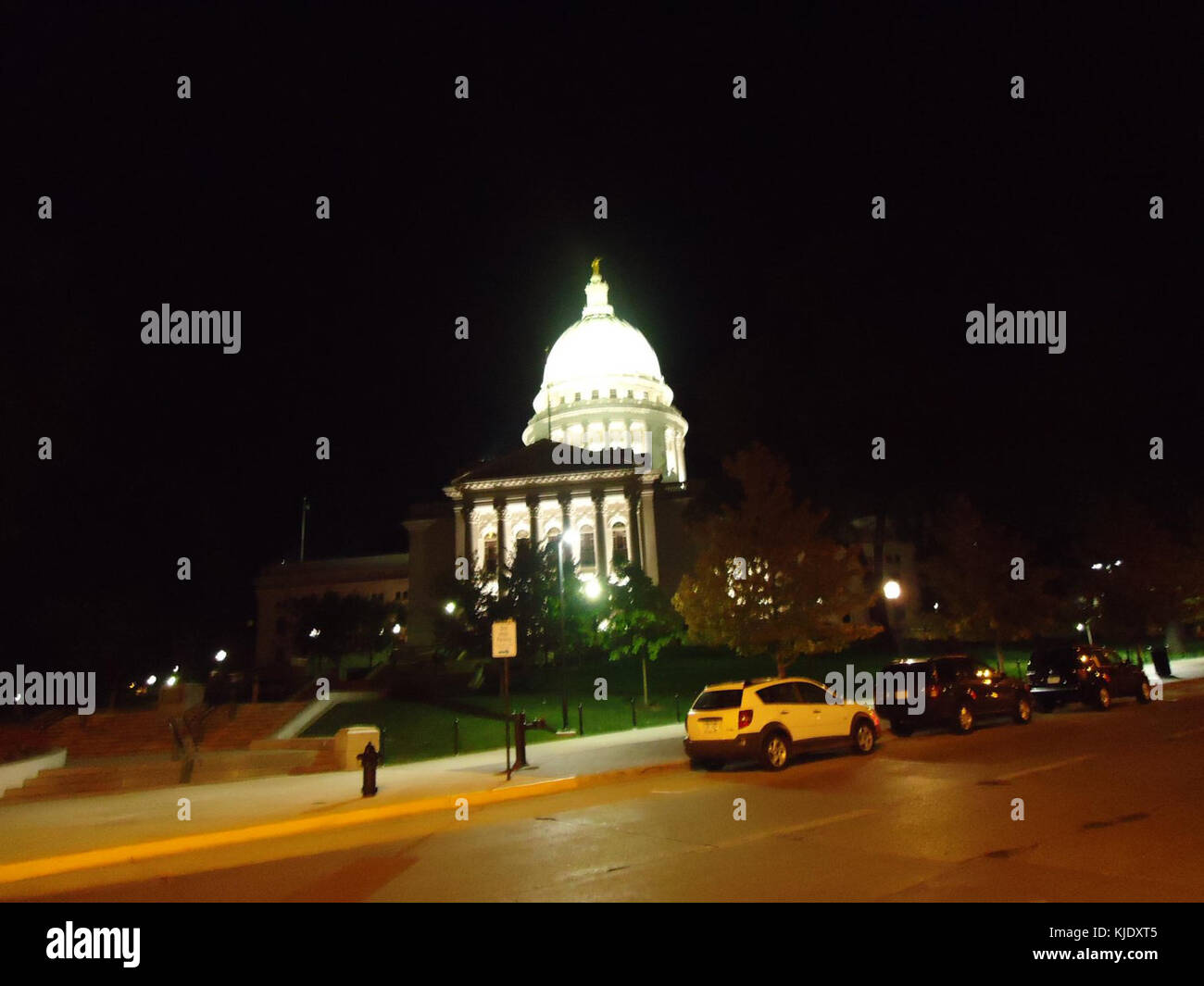 Night time capitol hi-res stock photography and images - Alamy