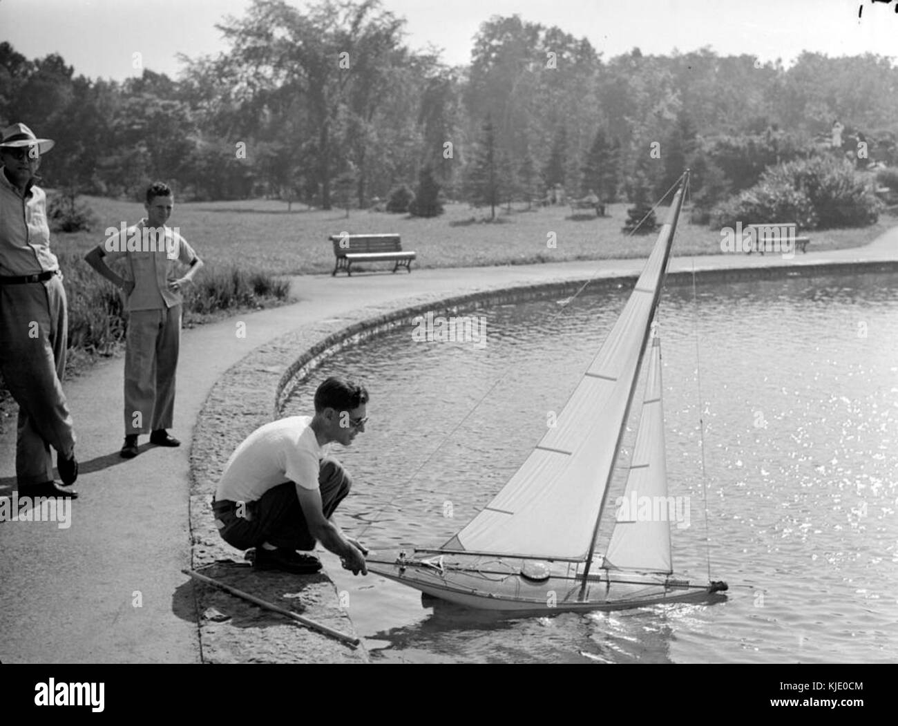 Hobby. Montreal Model Yacht Club Don Maxwell BAnQ P48S1P12128 Stock ...
