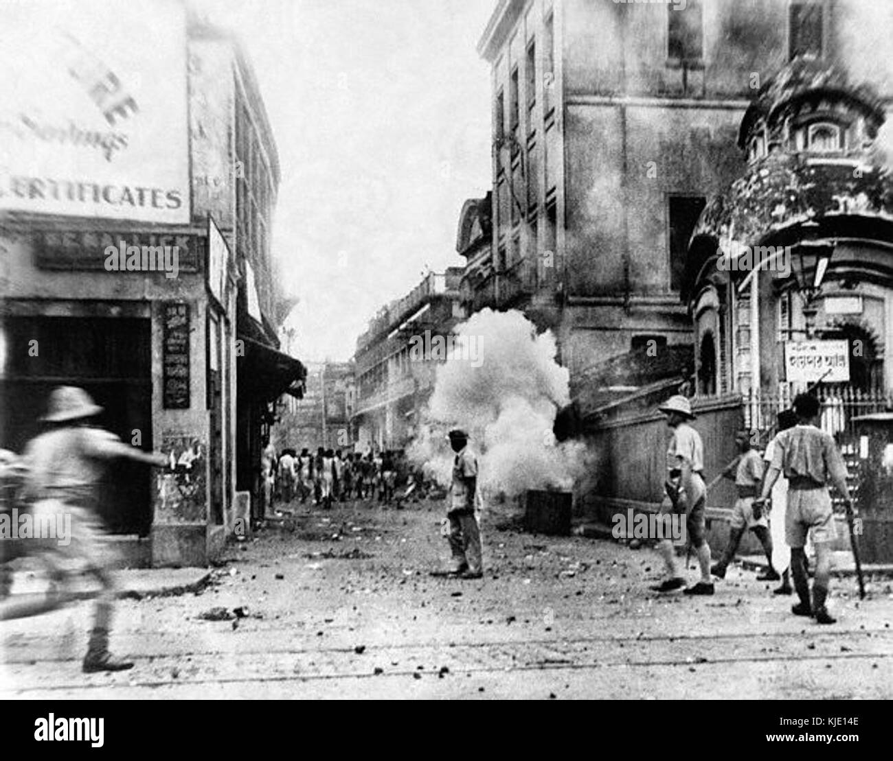 Communal riot hi-res stock photography and images - Alamy