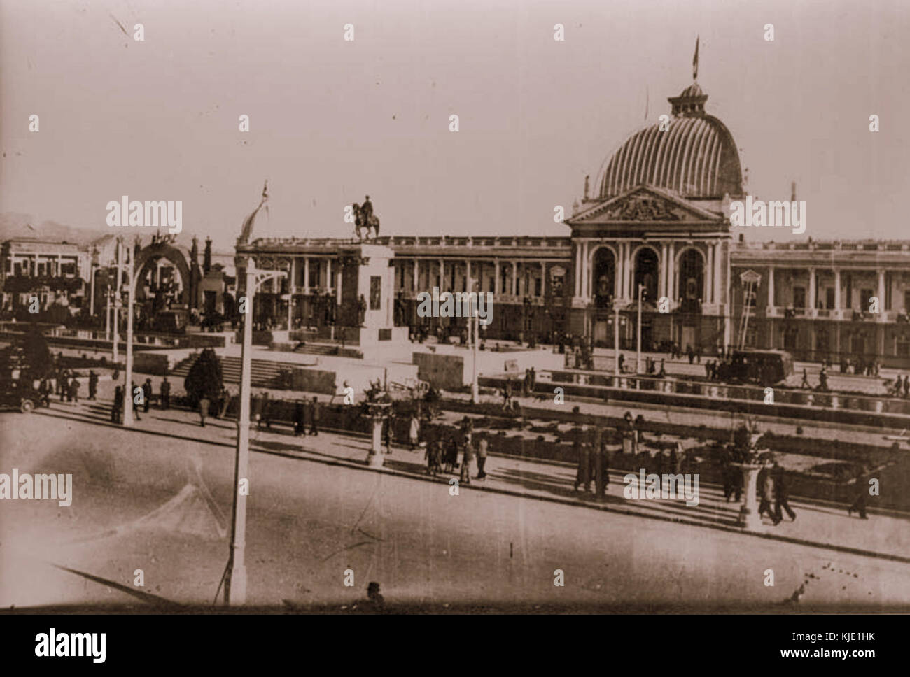 The Telegraphkhaneh Toopkhaneh, located in Tehran, was historically ...