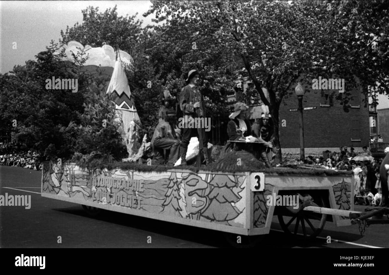 Parade. St. Jean Baptiste BAnQ P48S1P13877 Stock Photo - Alamy