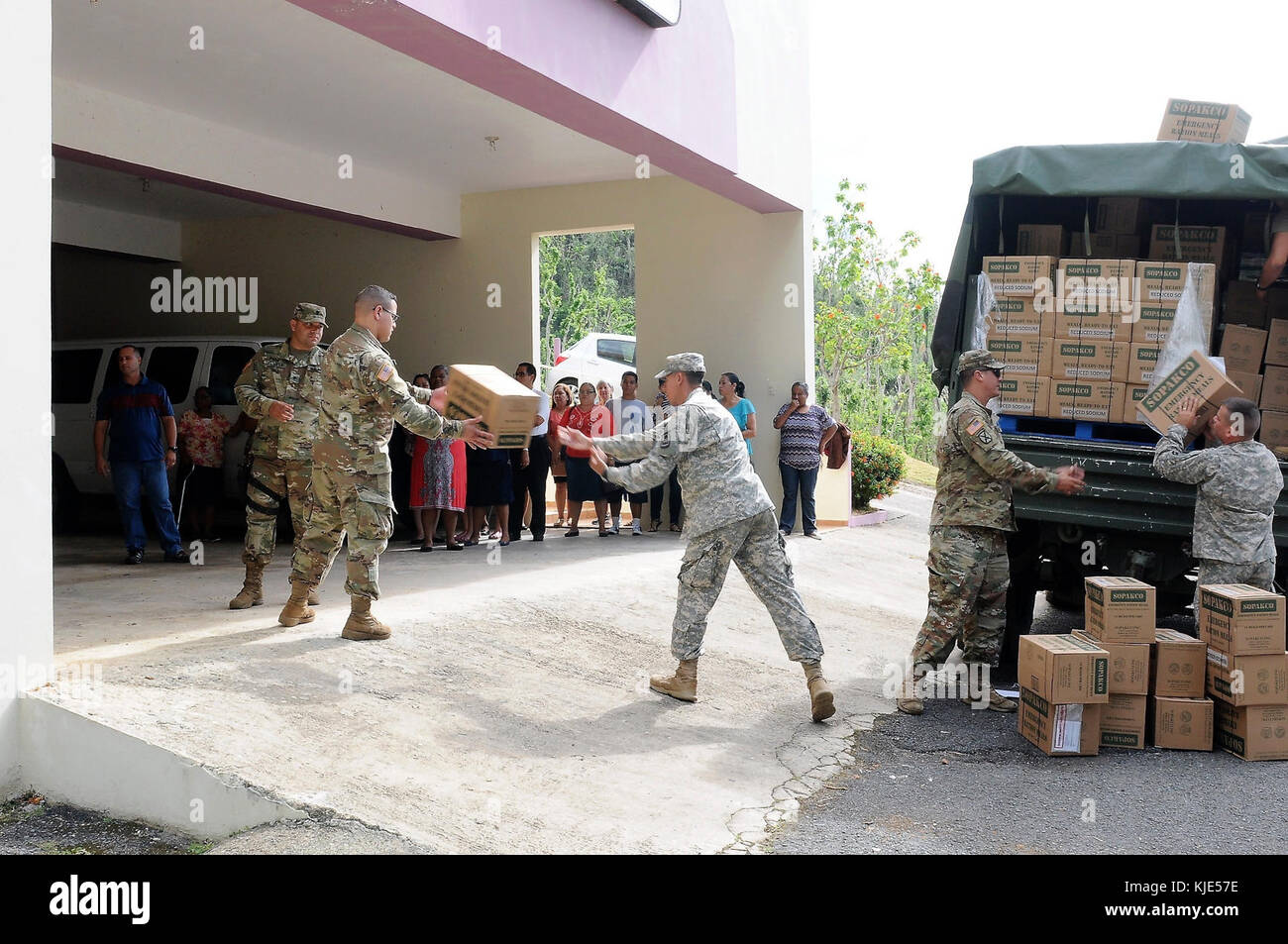Citizen-Soldiers of the Puerto Rico Army National Guard 92nd MP Brigade ...