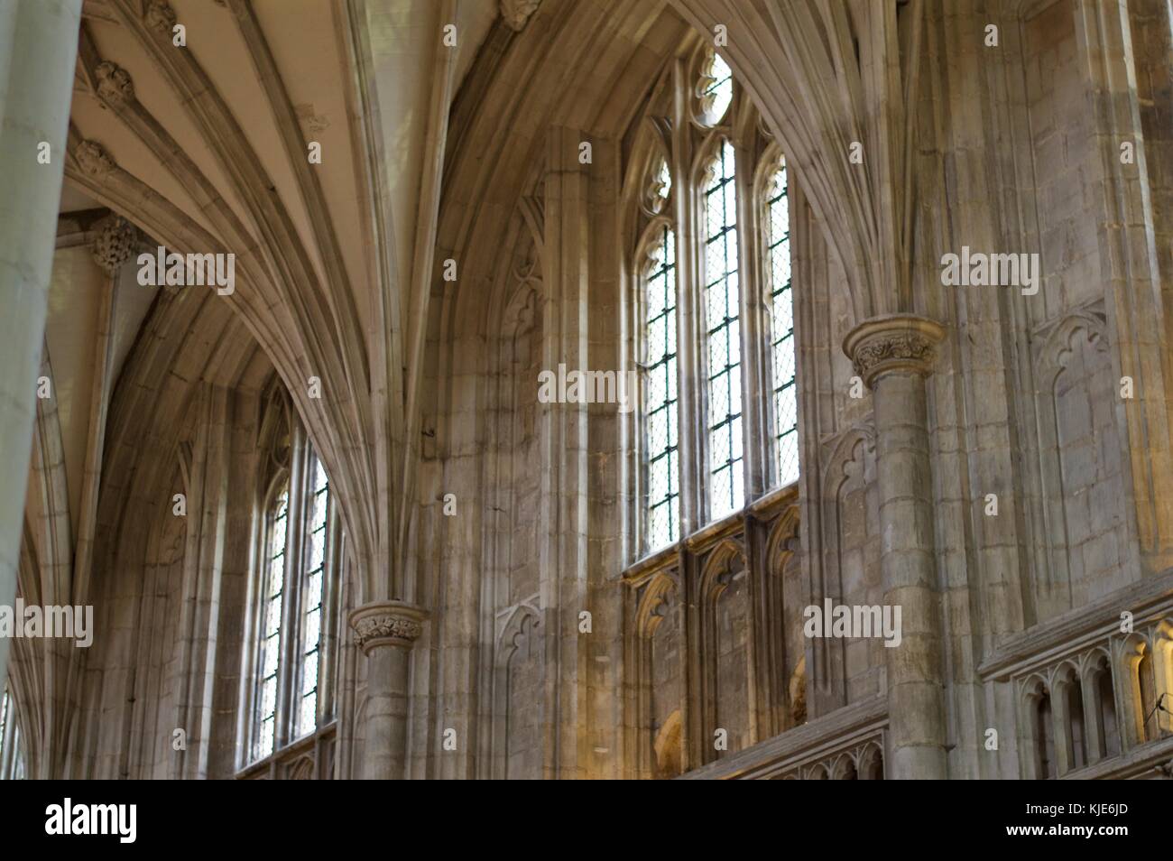 Gothic winchester cathedral hi-res stock photography and images - Alamy