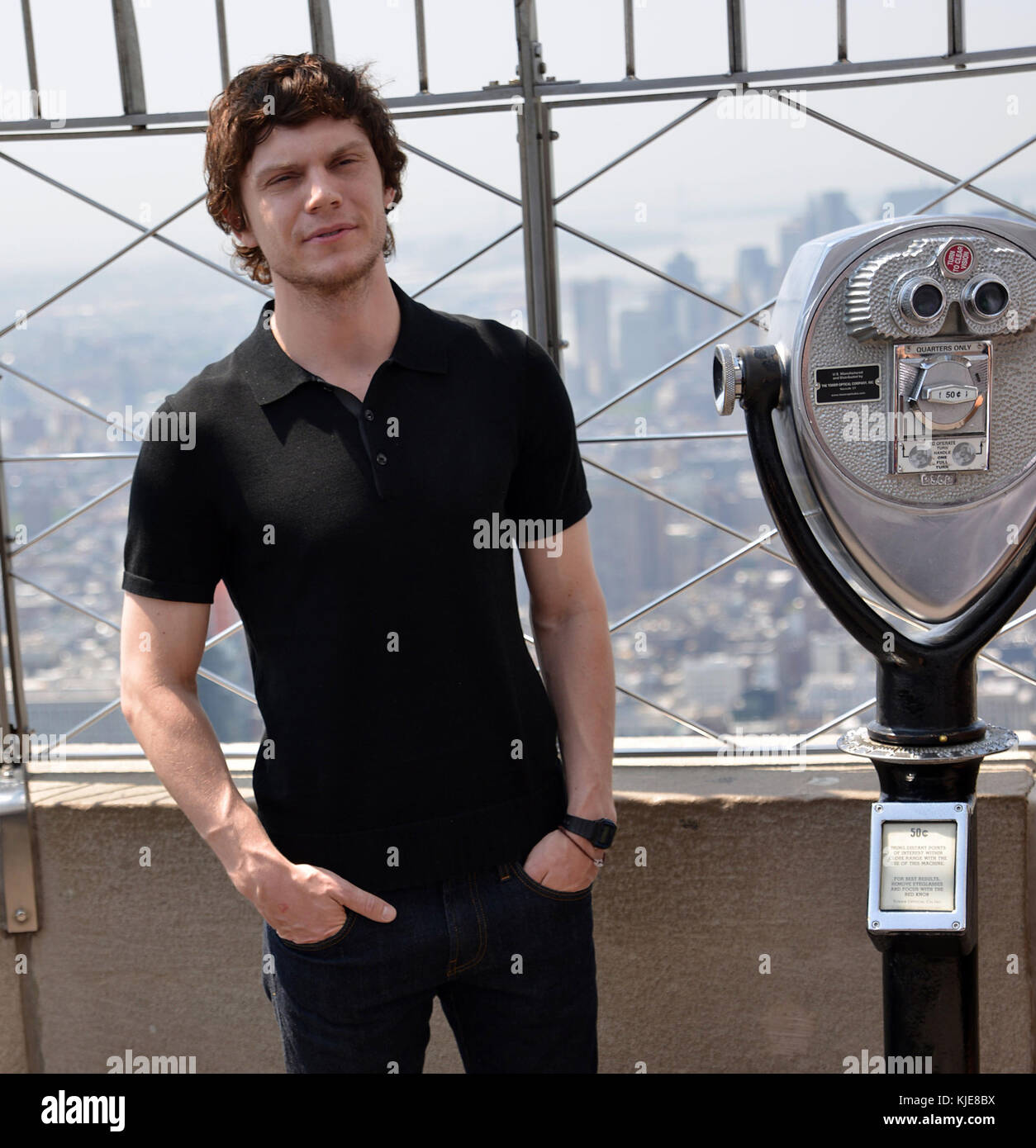 NEW YORK, NY - MAY 25: Evan Peters of 'X-Men: Apocalypse' visits the ...