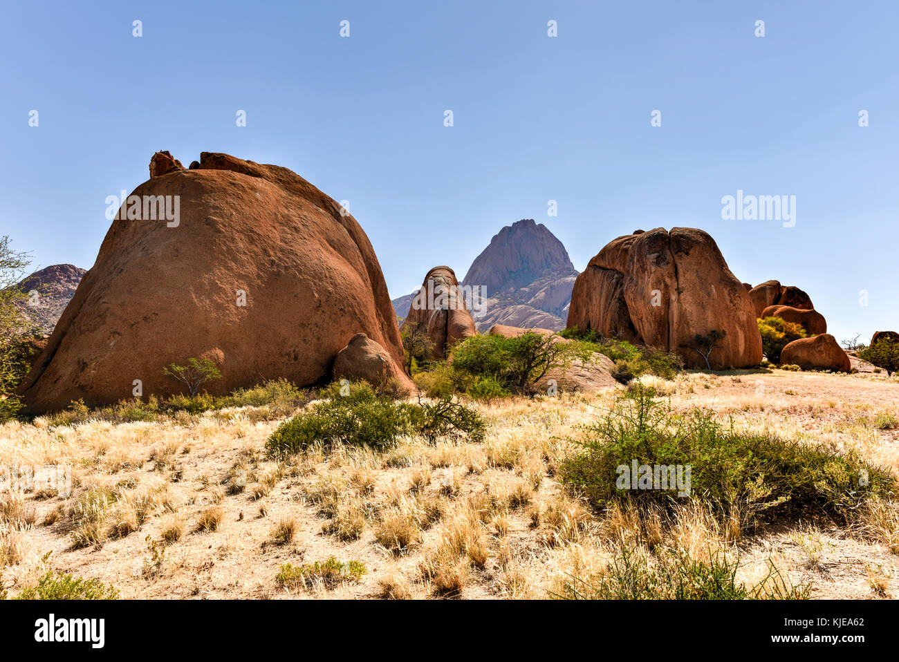 Landscape with massive granite rocks in Spitzkoppe in the Namib desert ...
