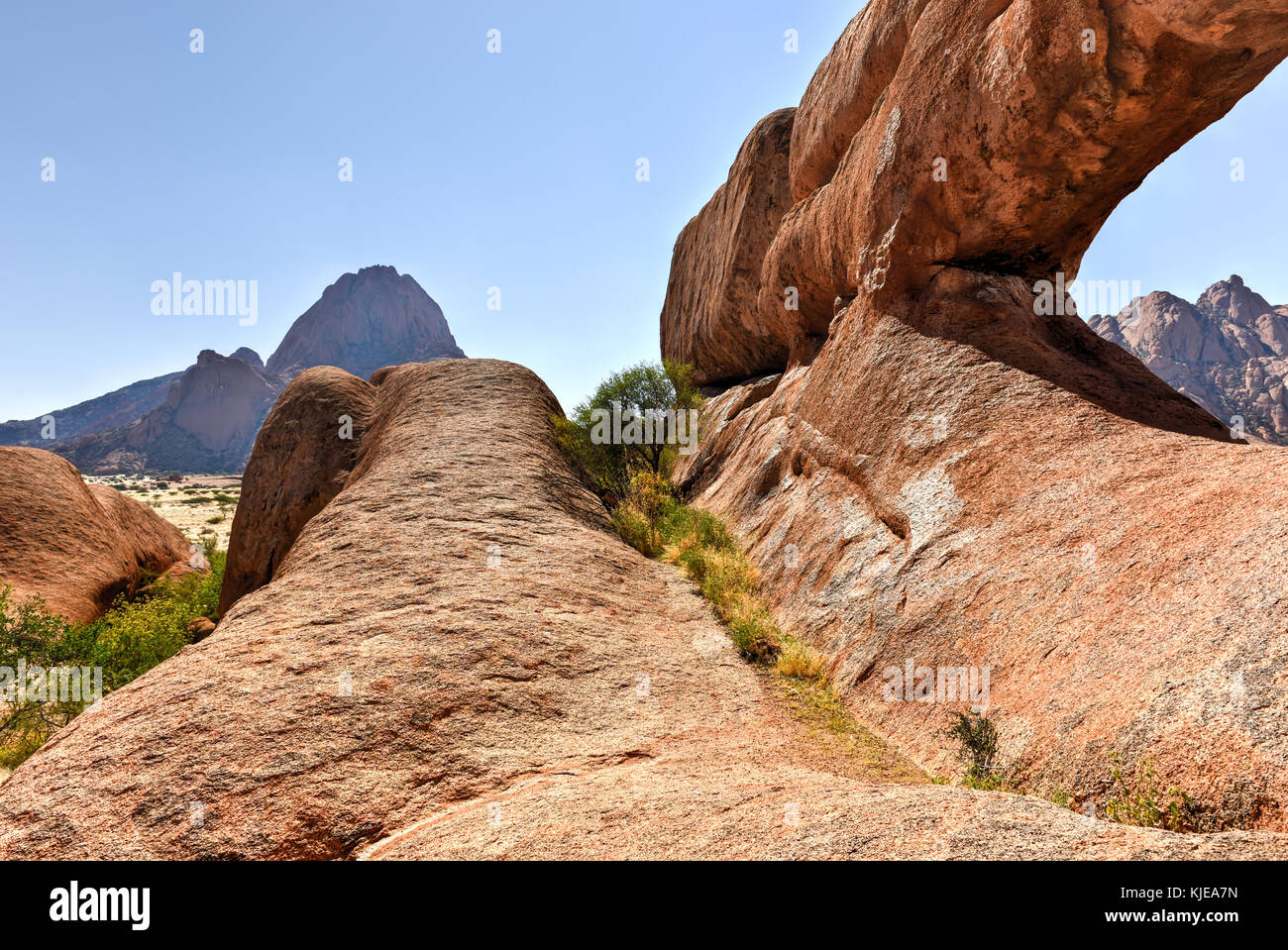Landscape with massive granite arch in Spitzkoppe in the Namib desert ...