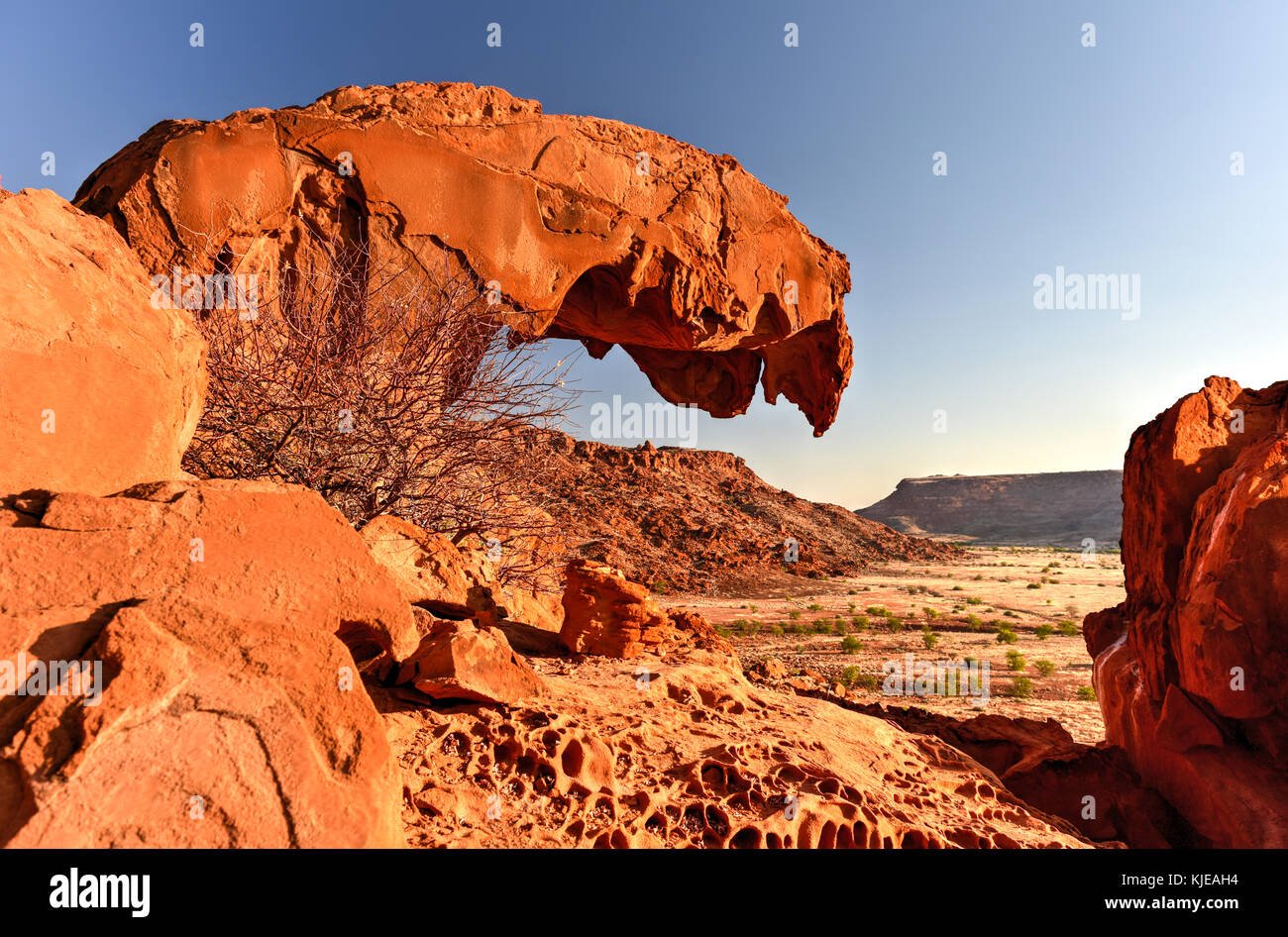 The lion's mouth rock formation throning on top of Huab valley in ...