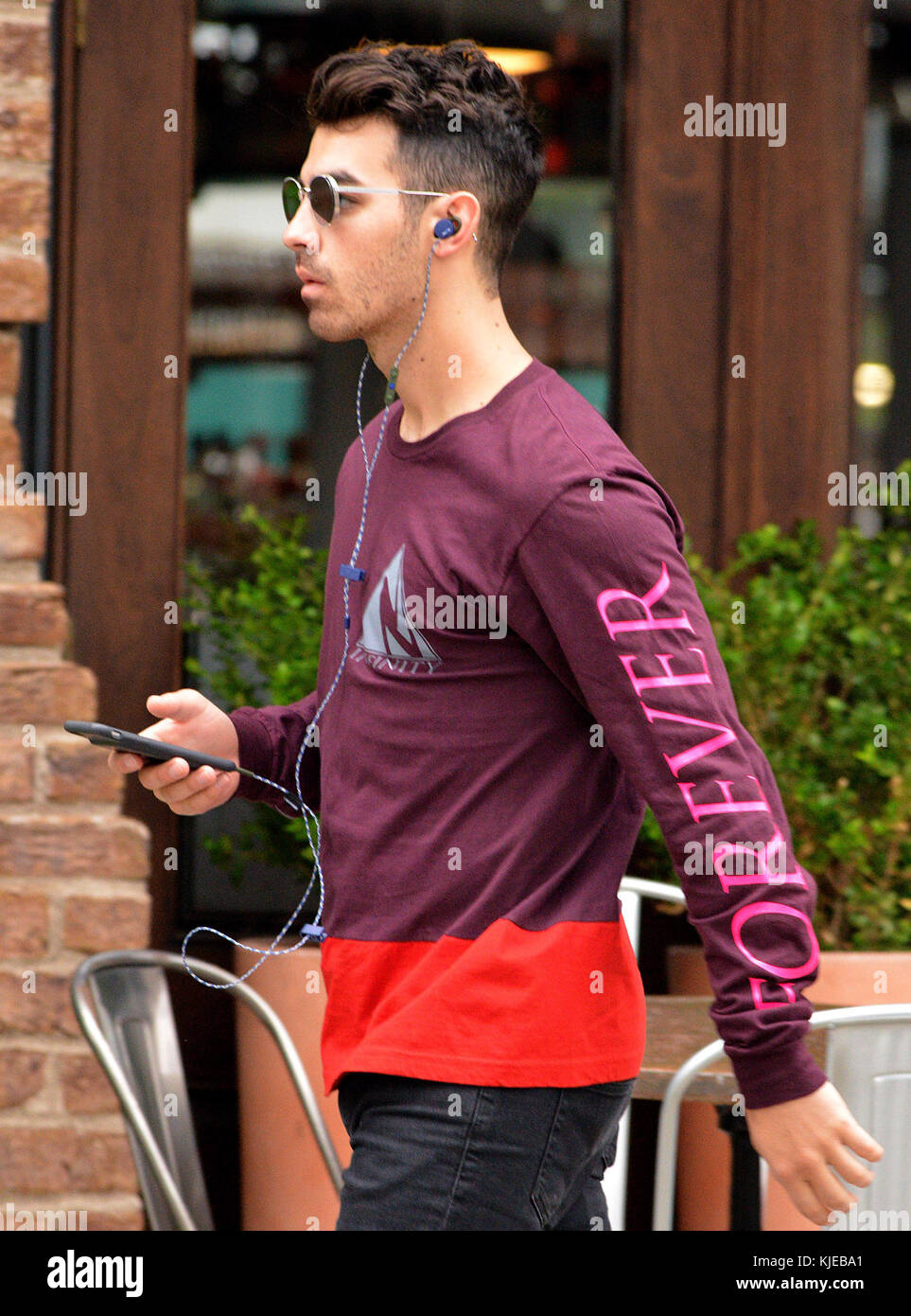 NEW YORK, NY -JUNE 03: Musician Joe Jonas walks in Tribeca on June 3 ...