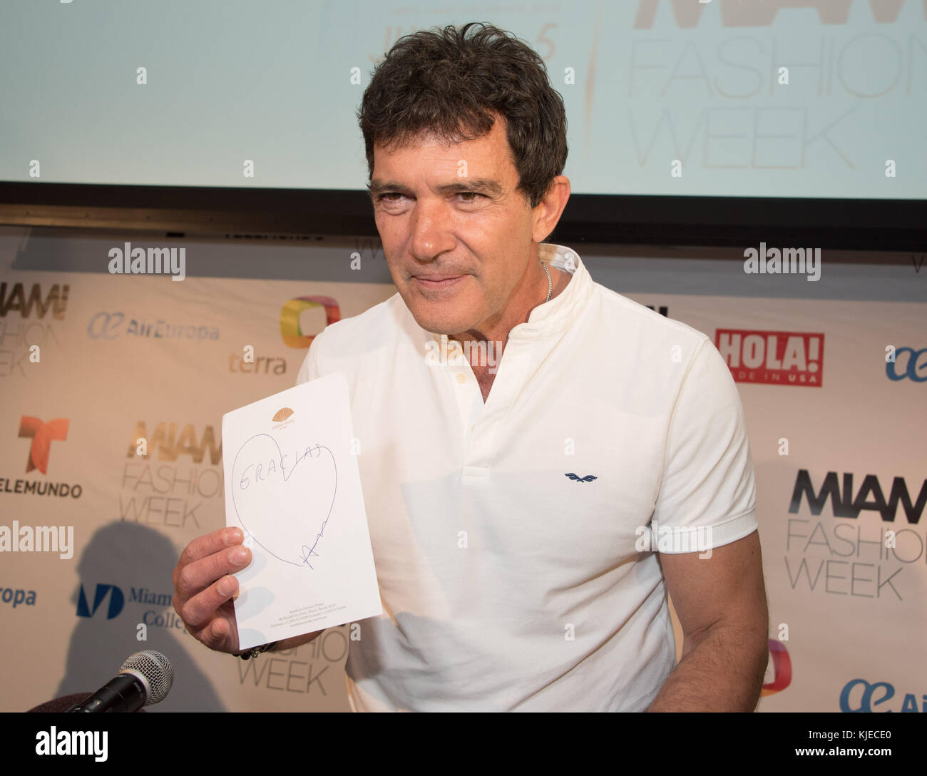 MIAMI, FL - JUNE 01: Actor Antonio Banderas. José Antonio Domínguez ...