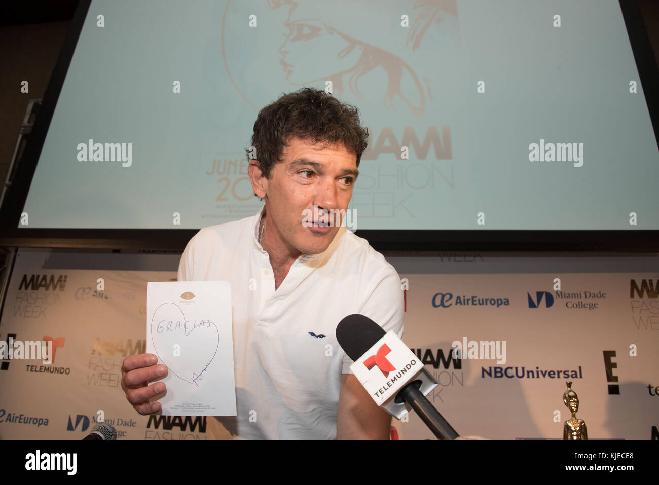 MIAMI, FL - JUNE 01: Actor Antonio Banderas. José Antonio Domínguez ...