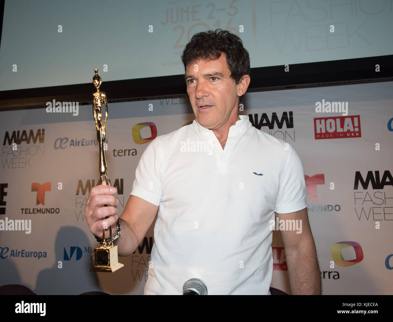 MIAMI, FL - JUNE 01: Actor Antonio Banderas. José Antonio Domínguez ...