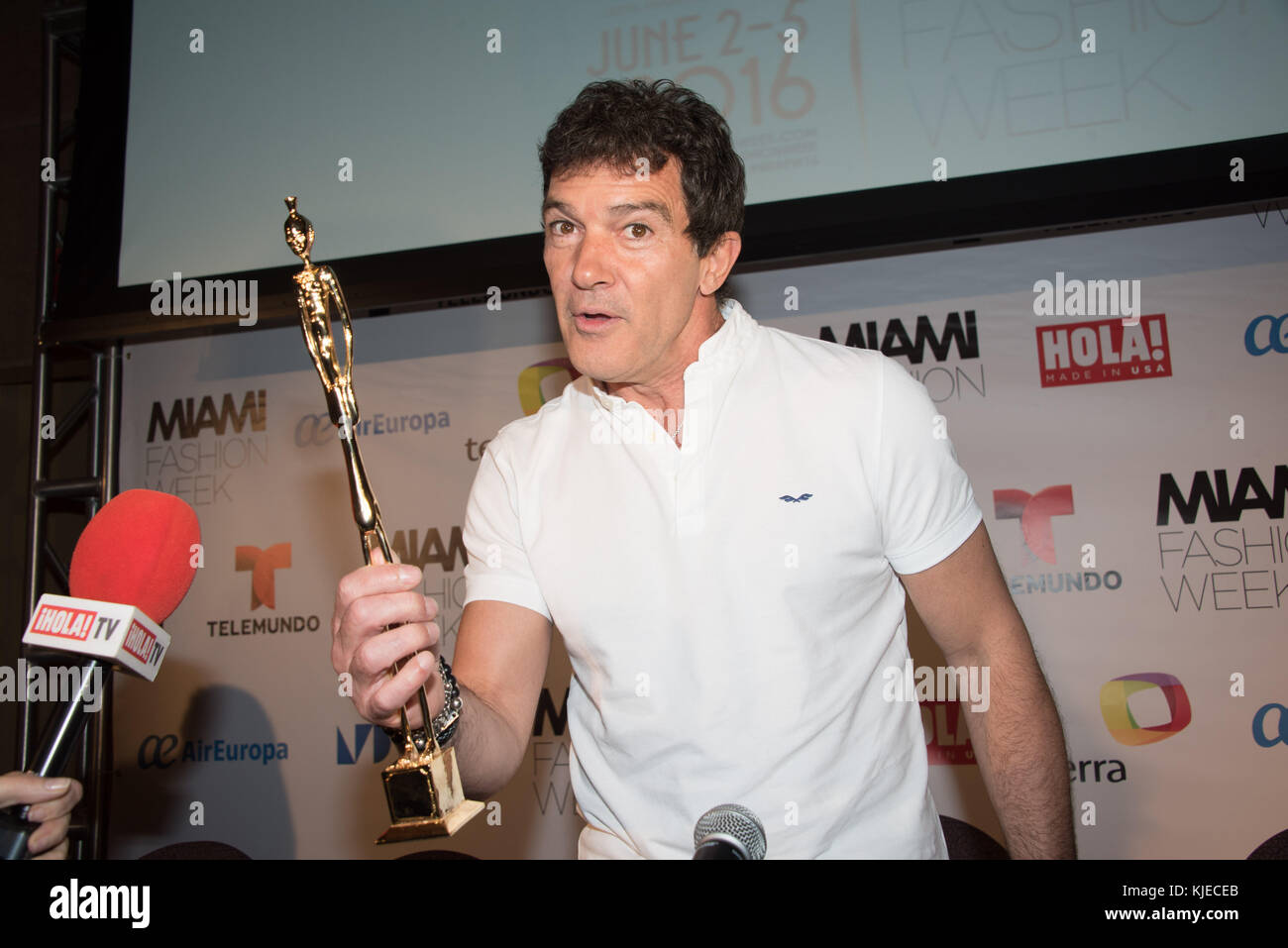 MIAMI, FL - JUNE 01: Actor Antonio Banderas. José Antonio Domínguez ...