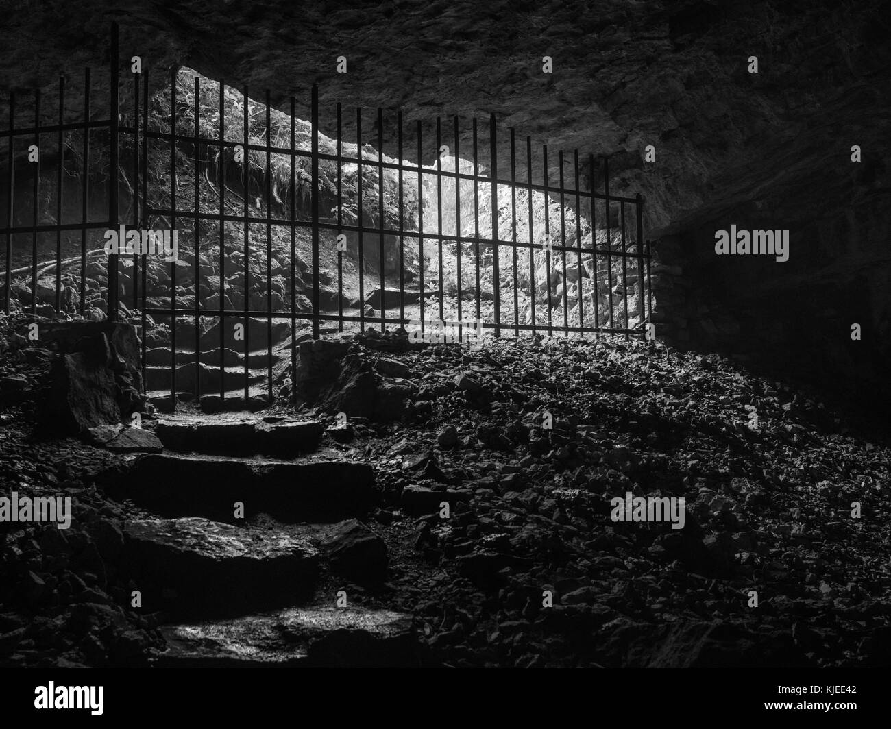 Lobby for entering and exiting cave Stock Photo - Alamy