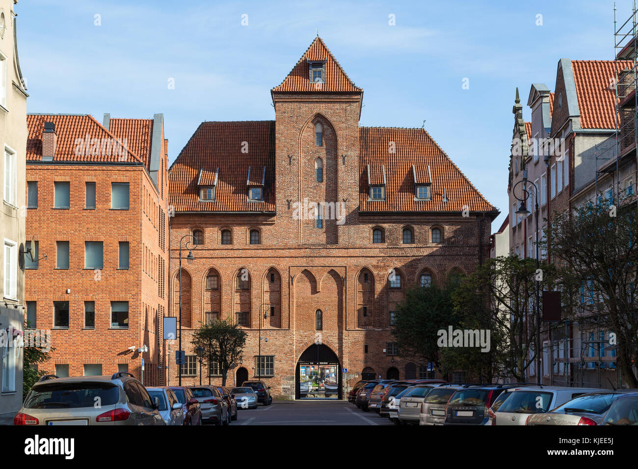Szeroka Street and Crane (Zuraw) Gate at the Main Town (Old Town) in ...