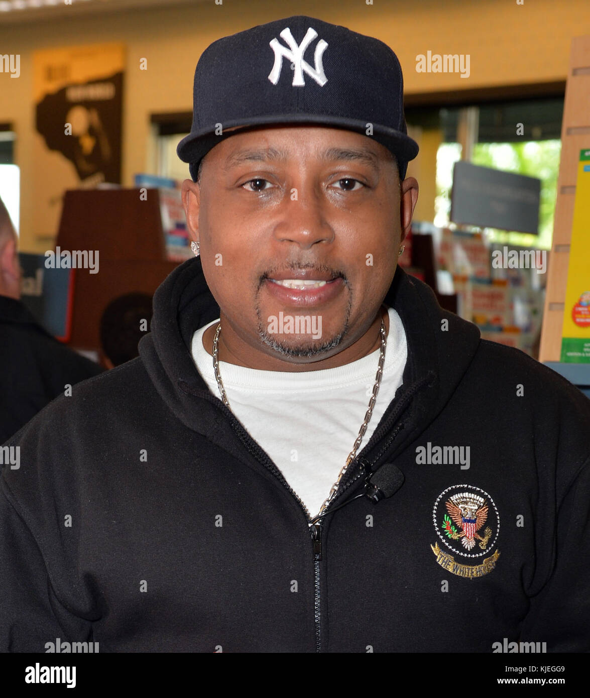 Shark tank tv show hi-res stock photography and images - Alamy