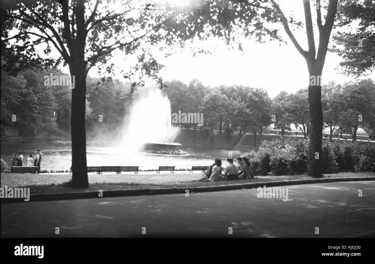 View. Lafontaine Park BAnQ P48S1P16005 Stock Photo - Alamy