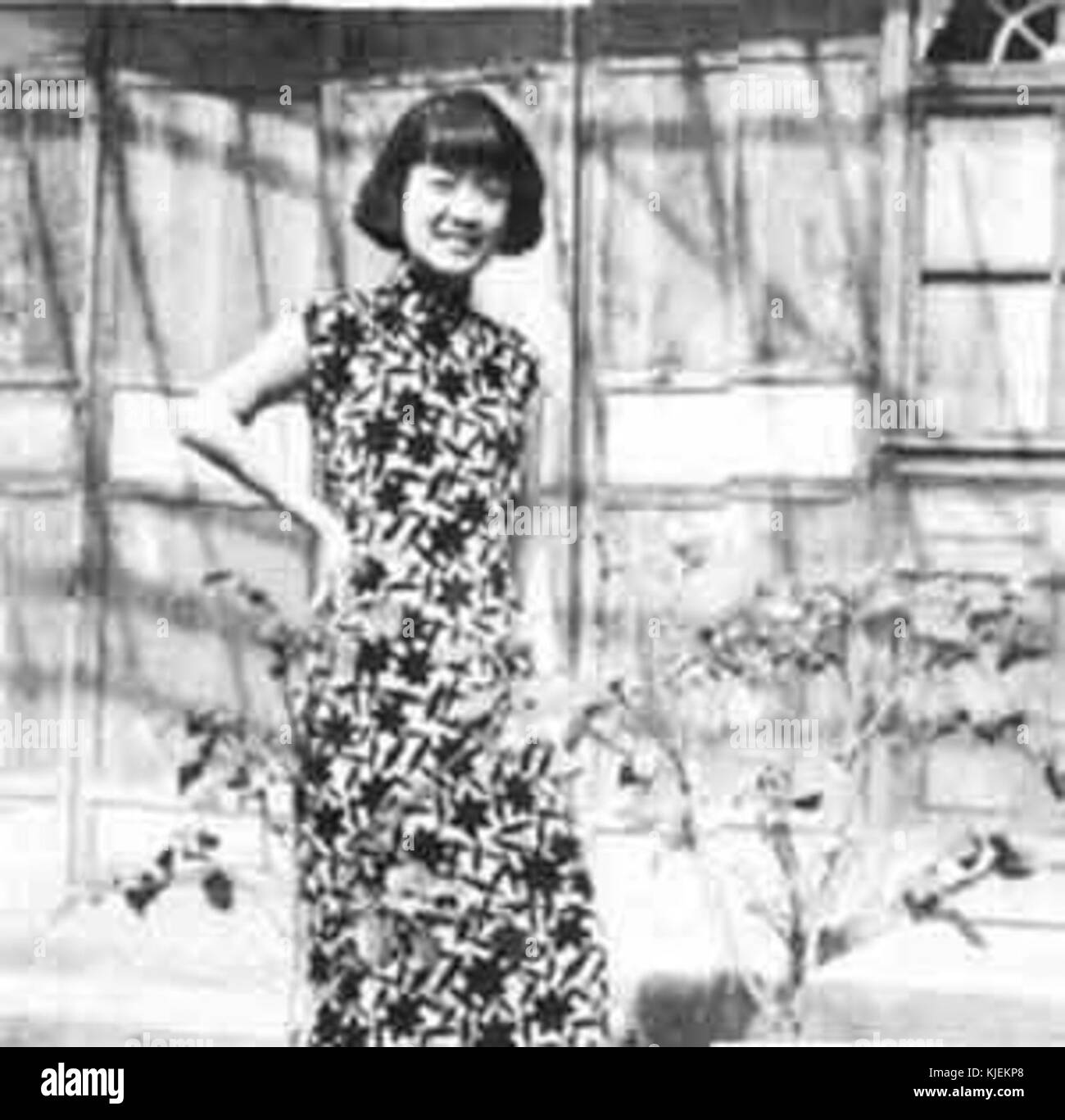 Jiang Biwei in cheongsam dress Stock Photo - Alamy