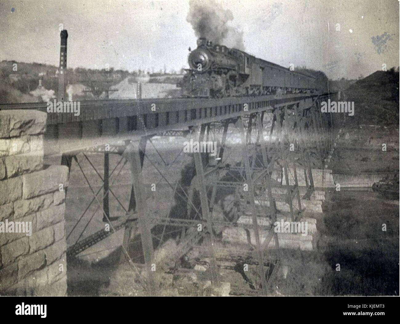 Half mile Bridge in the 1920s Stock Photo - Alamy