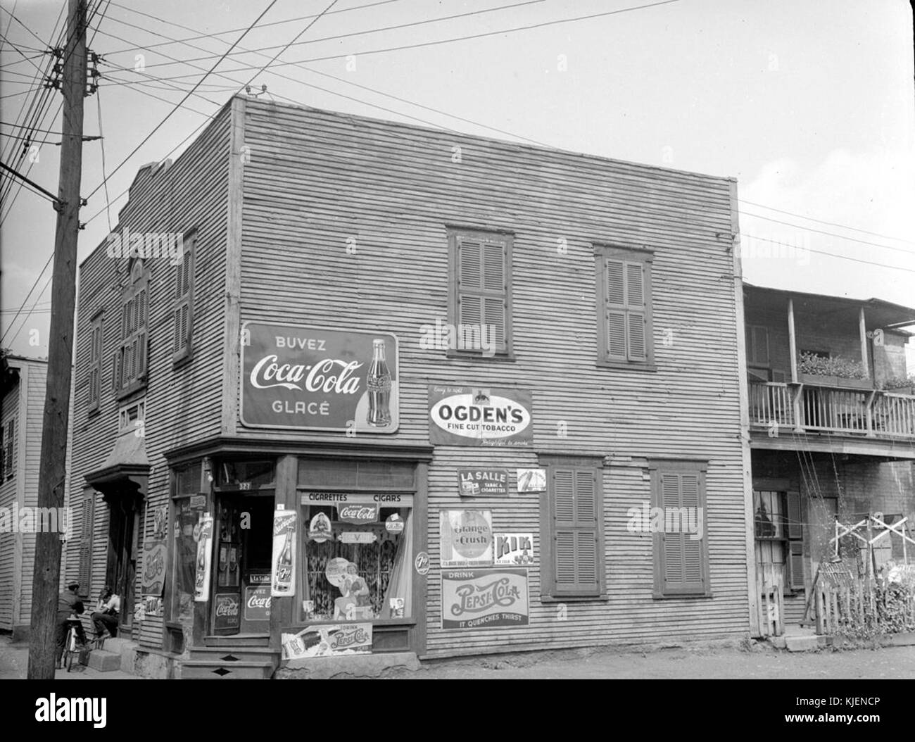 Feature. Old Restaurant St. Henri BAnQ P48S1P11918 Stock Photo - Alamy