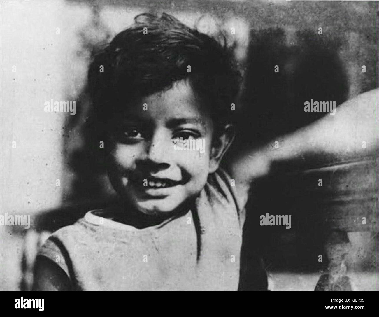 Satyajit ray indian filmmaker hi-res stock photography and images - Alamy