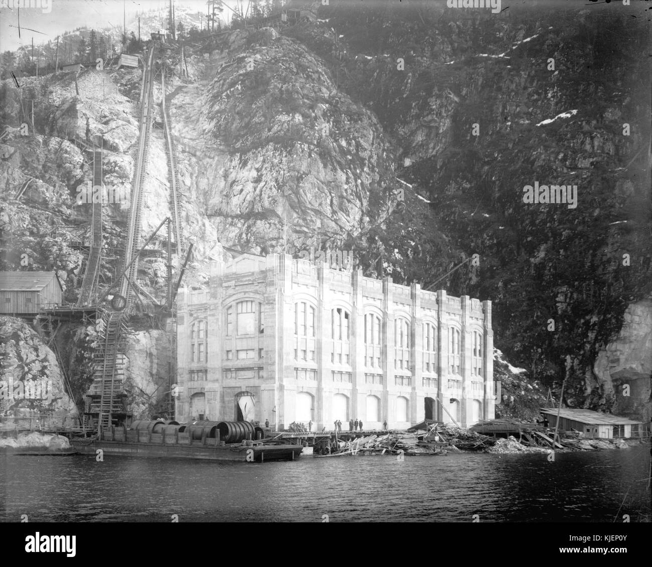 Hydroelectric power station lake Black and White Stock Photos & Images ...