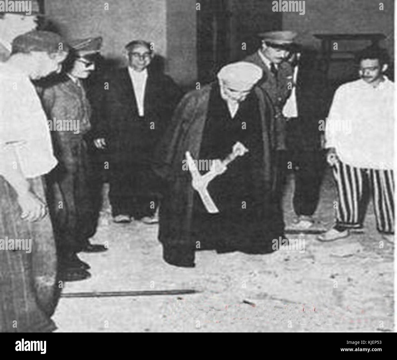 Mohammad Taghi Falsafi, an Iranian intellectual and philosopher, known ...