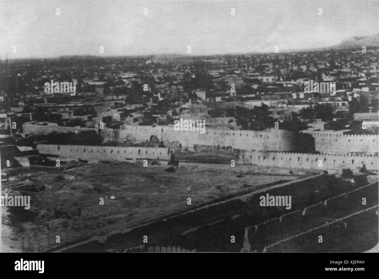 Tabriz iran architecture Black and White Stock Photos & Images - Alamy
