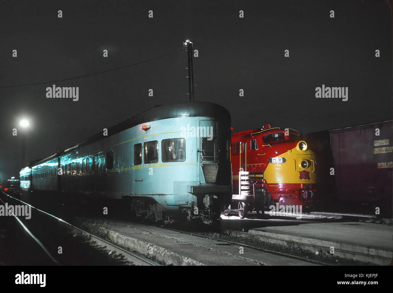 CRIP 643 (E8A Ex EMD demo 952), December 1971 (22395320325 Stock Photo - Alamy