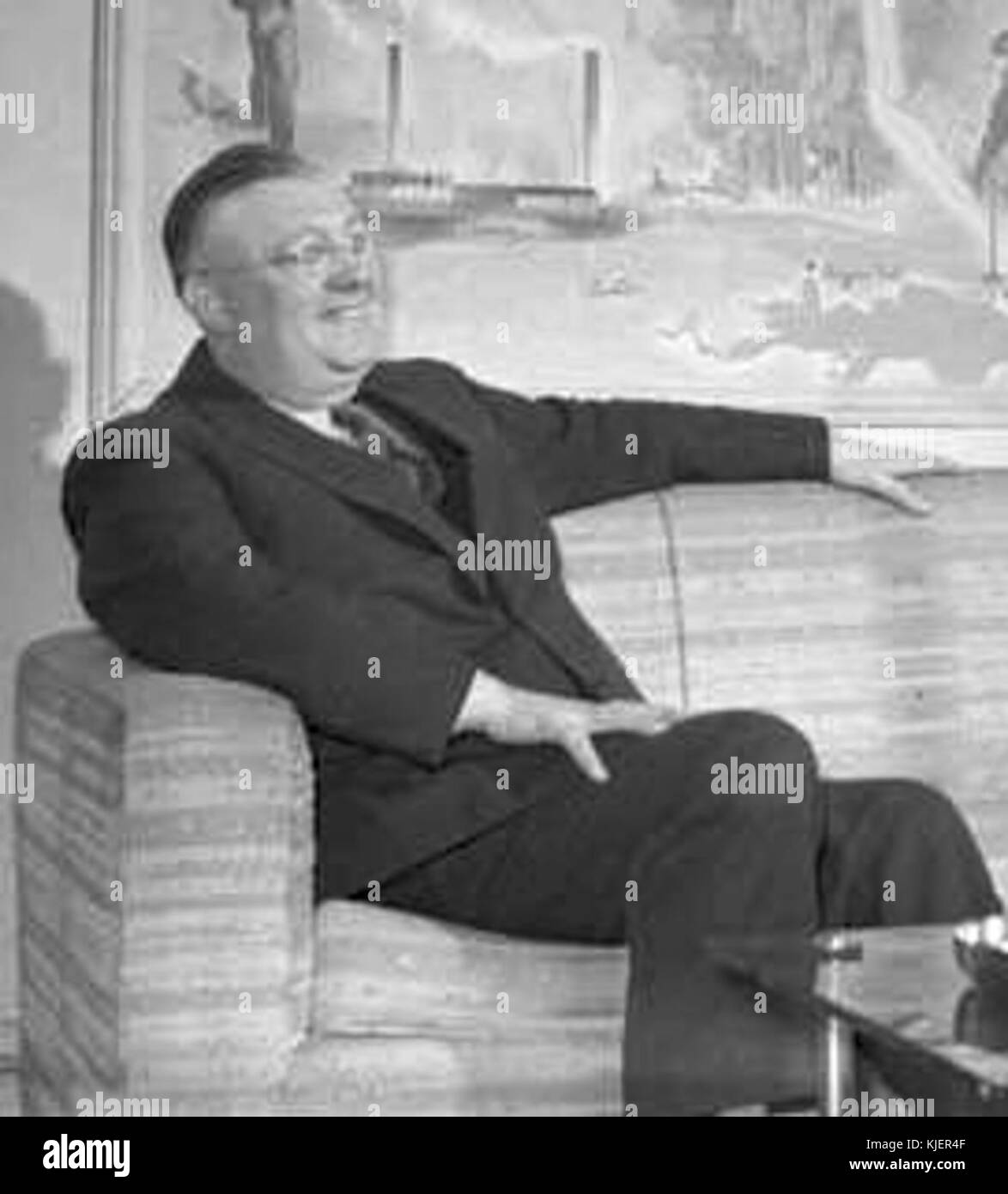 Roy thomson hi-res stock photography and images - Alamy