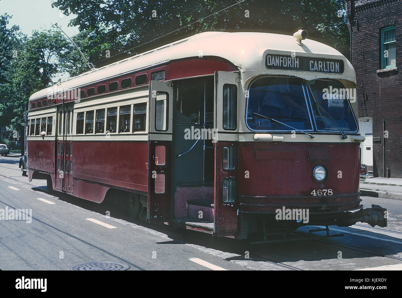 Danforth Toronto High Resolution Stock Photography and Images - Alamy