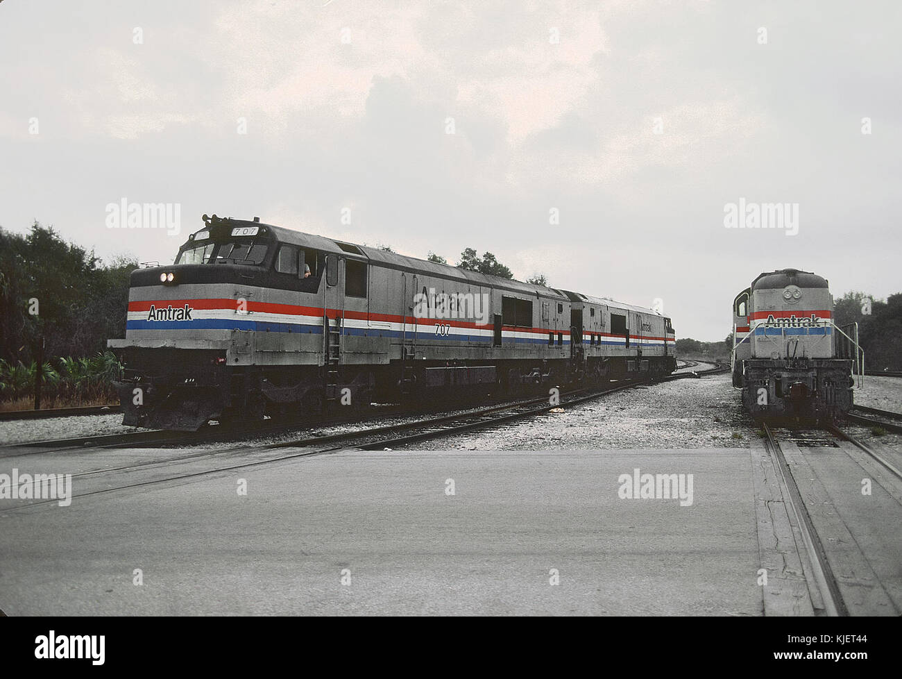 AMTK 707 (P30CH) and 107 (RS3), Autotrain, Sanford, FL (22726255435 ...