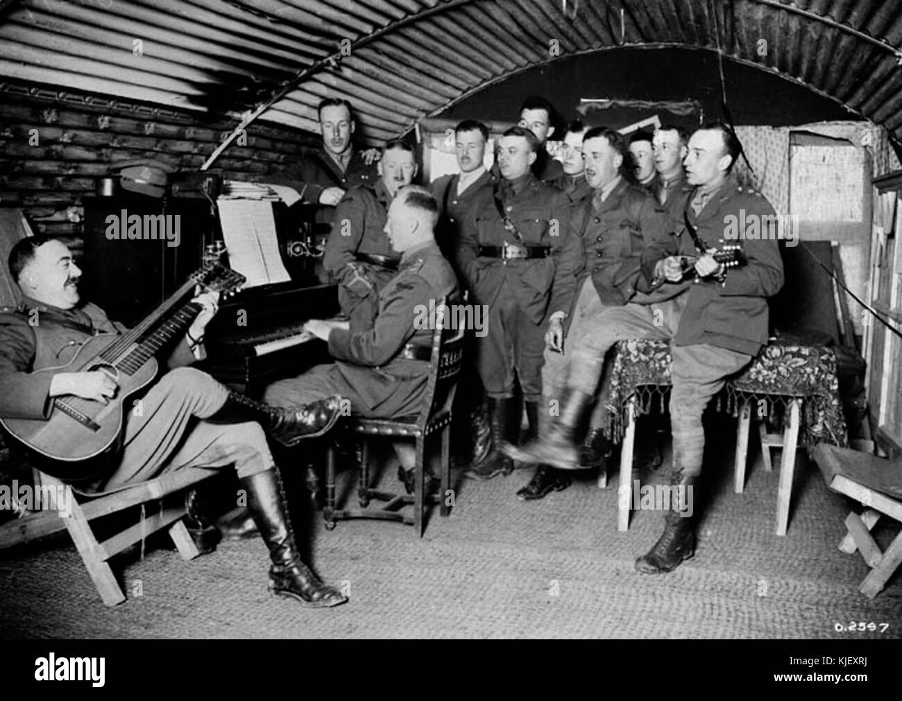 Canadian motor machine gun brigade hi-res stock photography and images ...