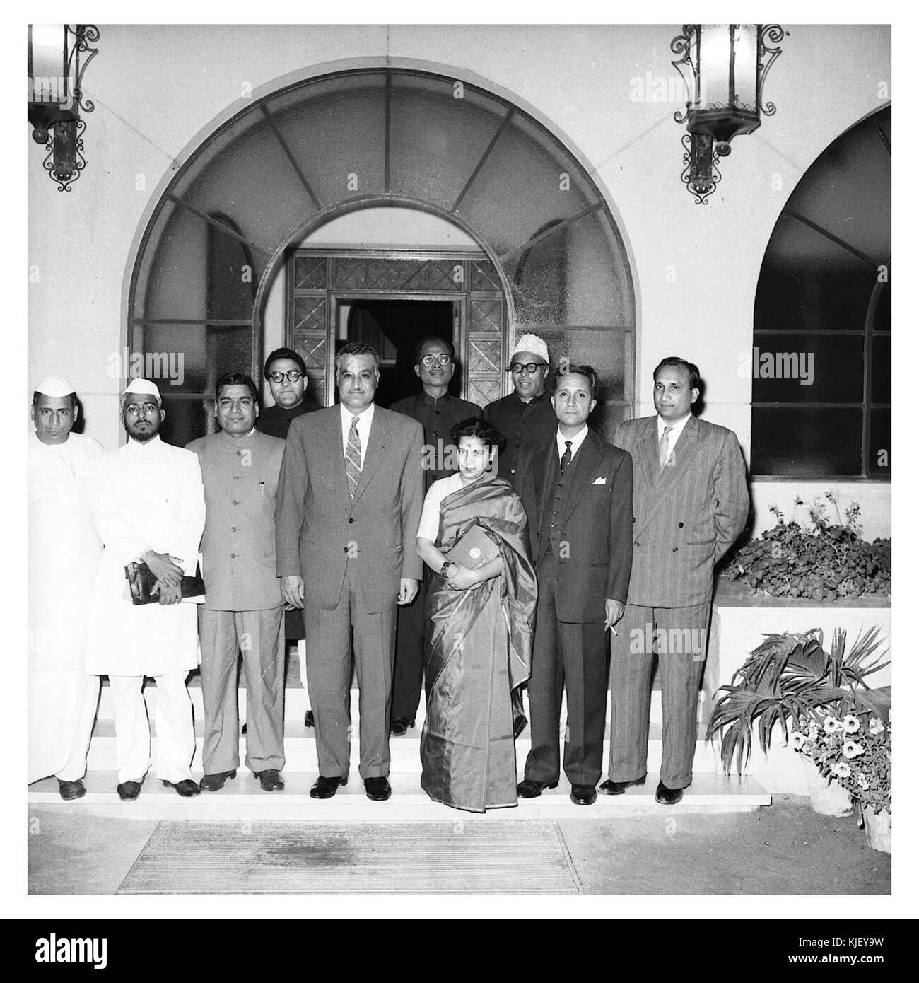 Meeting with journalists Black and White Stock Photos & Images - Alamy