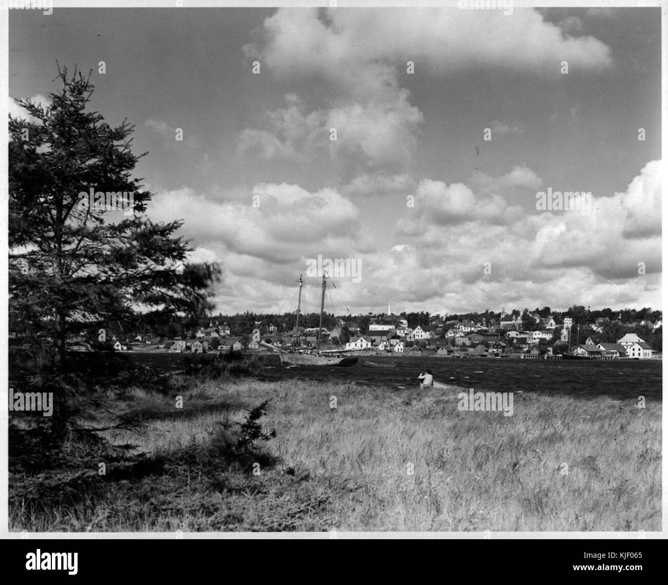 Lighthouse rural landscape Black and White Stock Photos & Images - Alamy