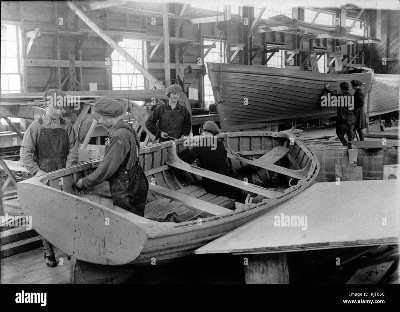 Women workers at Dr Alexander Graham Bell's laboratory Beinn Bhreagh ...