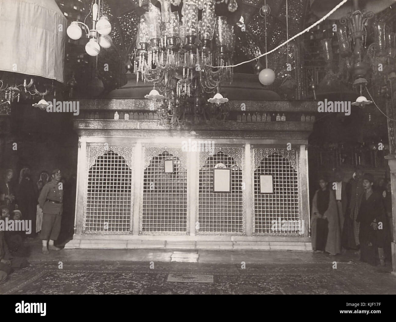 Imam Husayn Shrine in Karbala 2 Stock Photo - Alamy