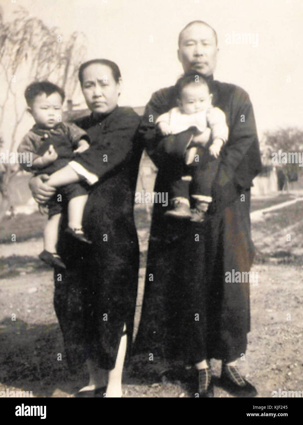 Yang Wenkai couple Stock Photo - Alamy